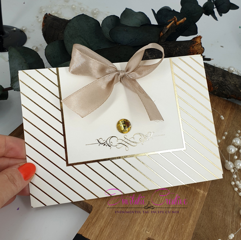 Invitatie de nunta cu design auriu si stras auriu - Invitatii Creative